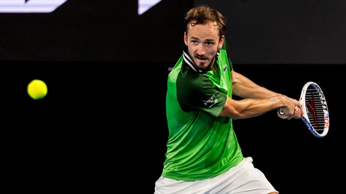 Australian Open: Daniil Medvédev supera a Zverev y avanza a la final