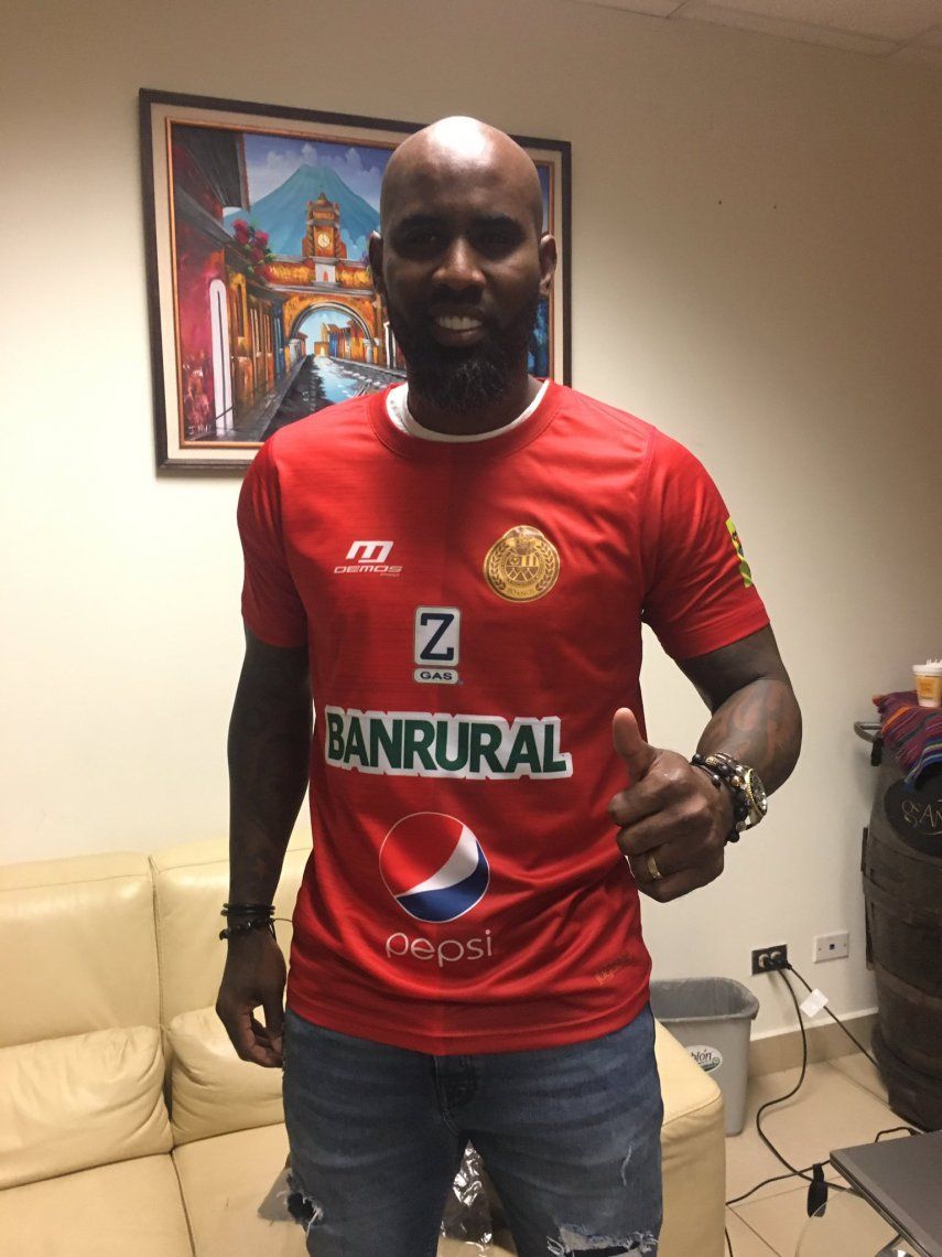 Baloy llega a Guatemala para unirse a pretemporada del Municipal