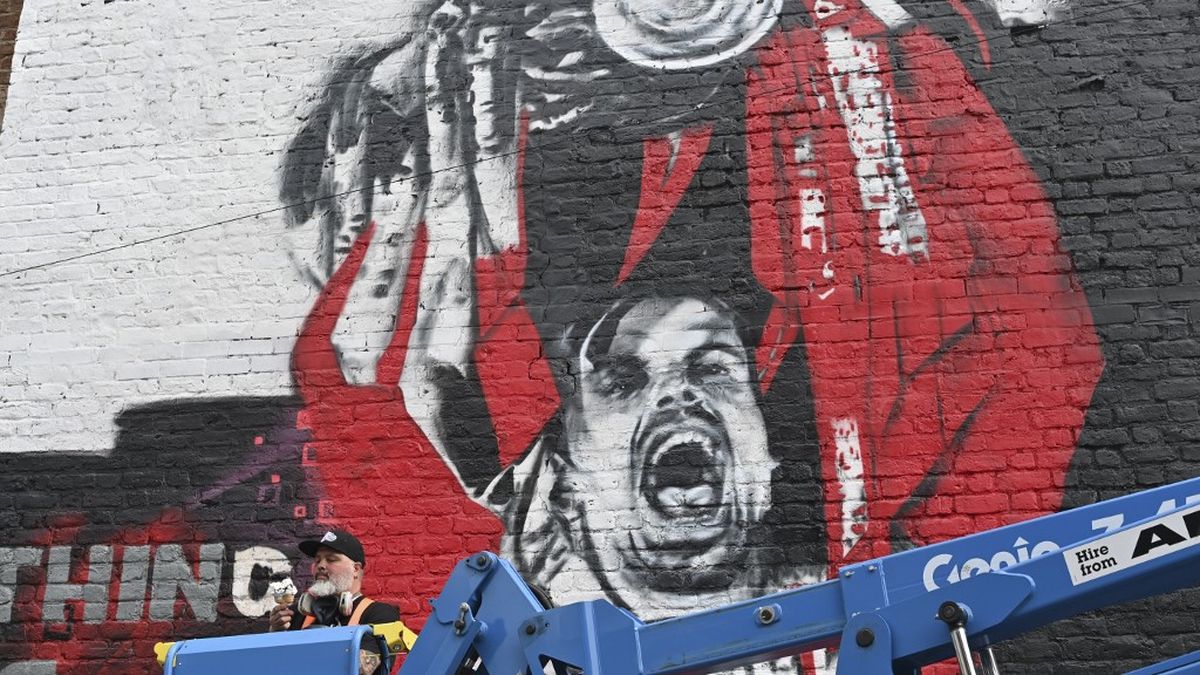 El capitán del Liverpool Jordan Henderson es elegido jugador del año en ...