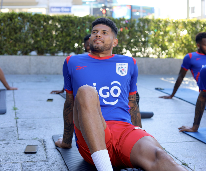 Andrés Andrade reaccionó en redes sociales tras sufrir lesión en España